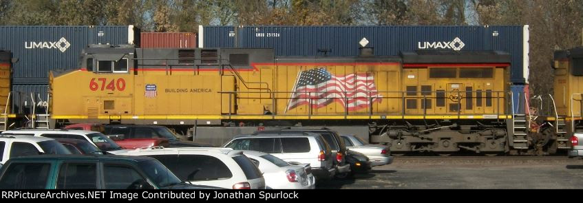 UP 6740, conductor's side view